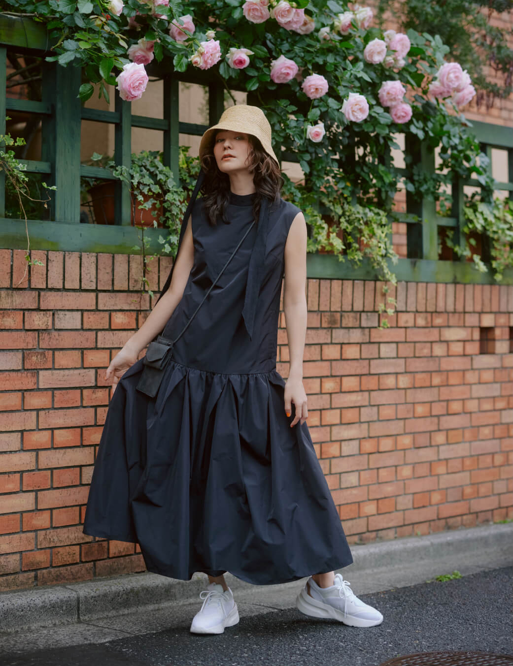 BRAND BOOK Debut!! │ emmi（エミ）公式サイト